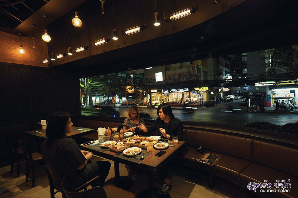 Rolling Ribs Brew Bar & BBQ - รีวิว by ลุงเด้ง ป้าไก่