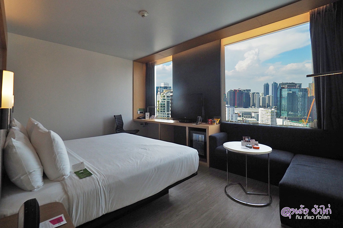 Aloft Hotel Bangkok Sukhumvit 11 - รีวิว by ลุงเด้ง ป้าไก่