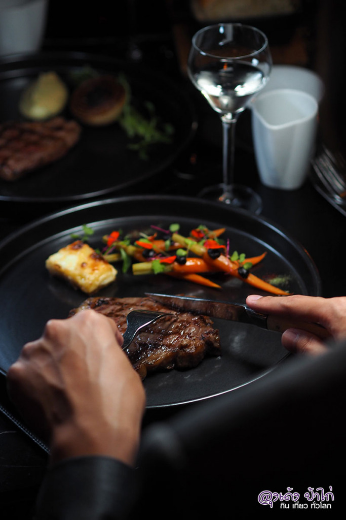 The District Grill Room & Bar : Japanese Wagyu - รีวิว by ลุงเด้ง ป้าไก่